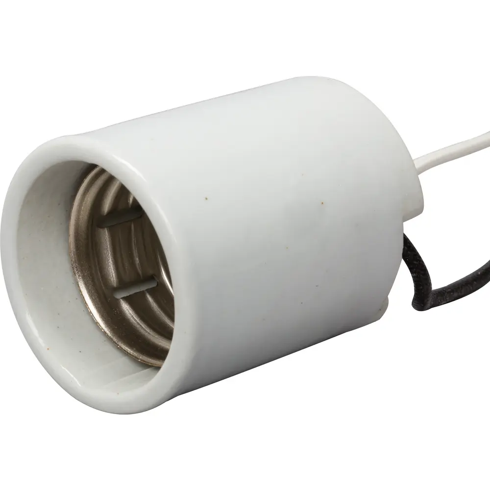 600 VAC Mogul Porcelain Socket, E26, White